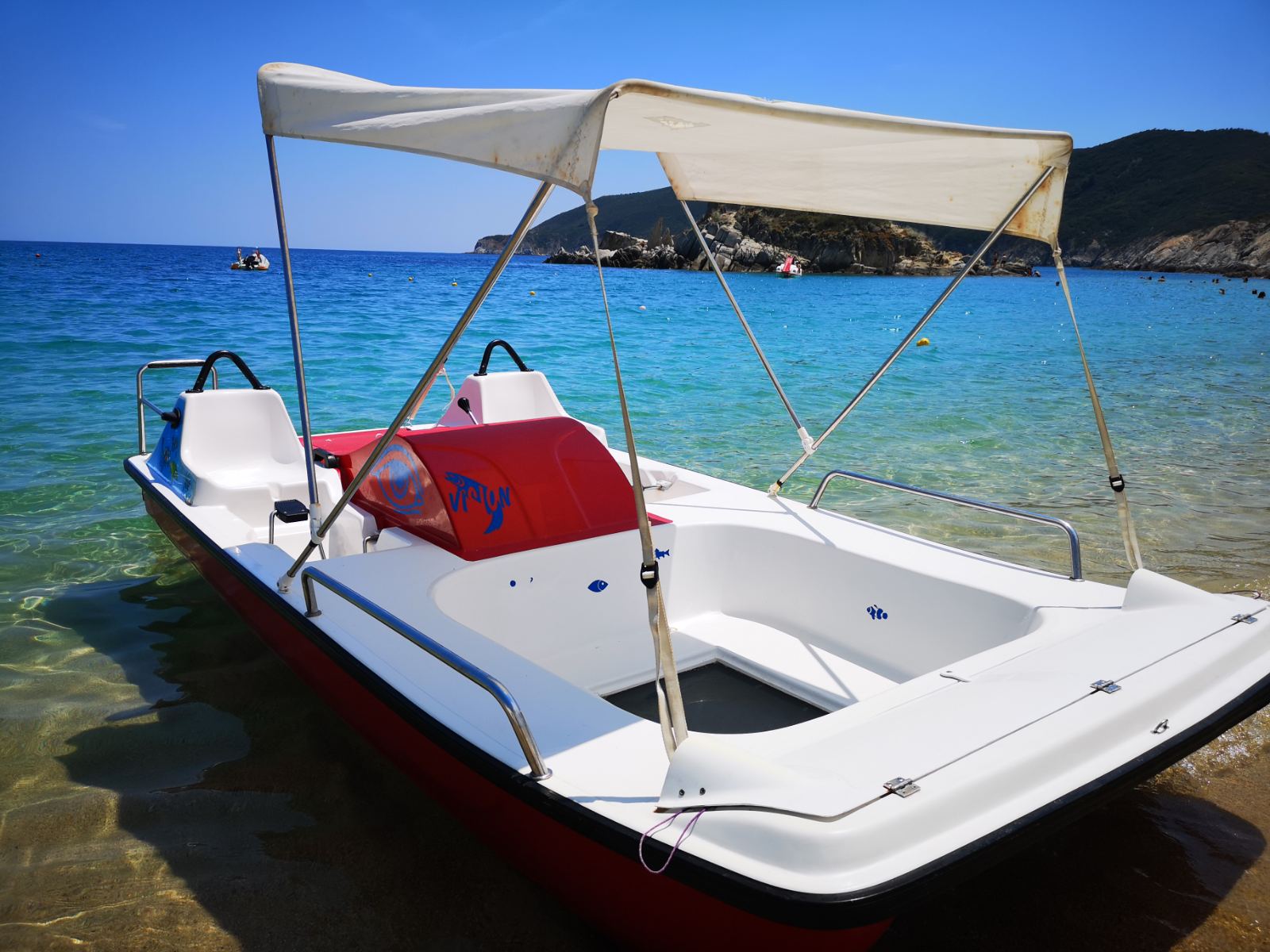 Pedalino Caprivision - Aqua Play Boats Rental Kalamitsi